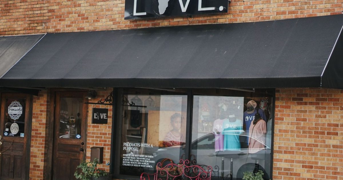 LOVE. Store | Cartersville Museum City